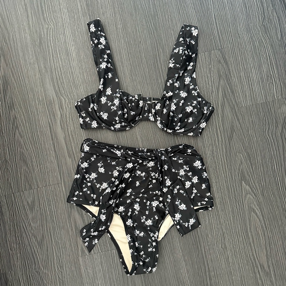 Peony Hi Pant Bikini Bottom And Balconette Bikini Top - Gem